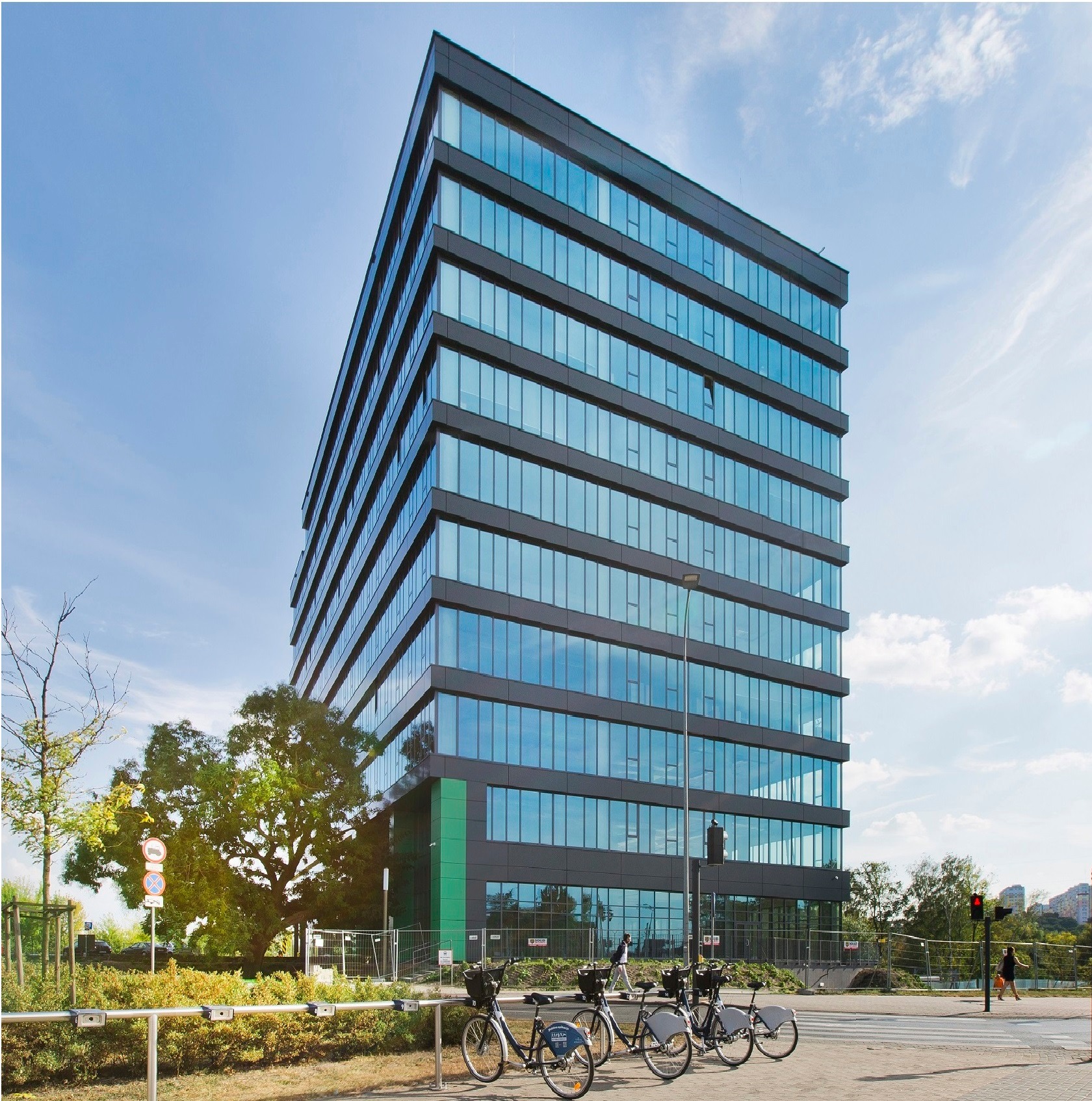 Blue Assets wkracza na rynek nieruchomości biurowych. Firma nowym ...